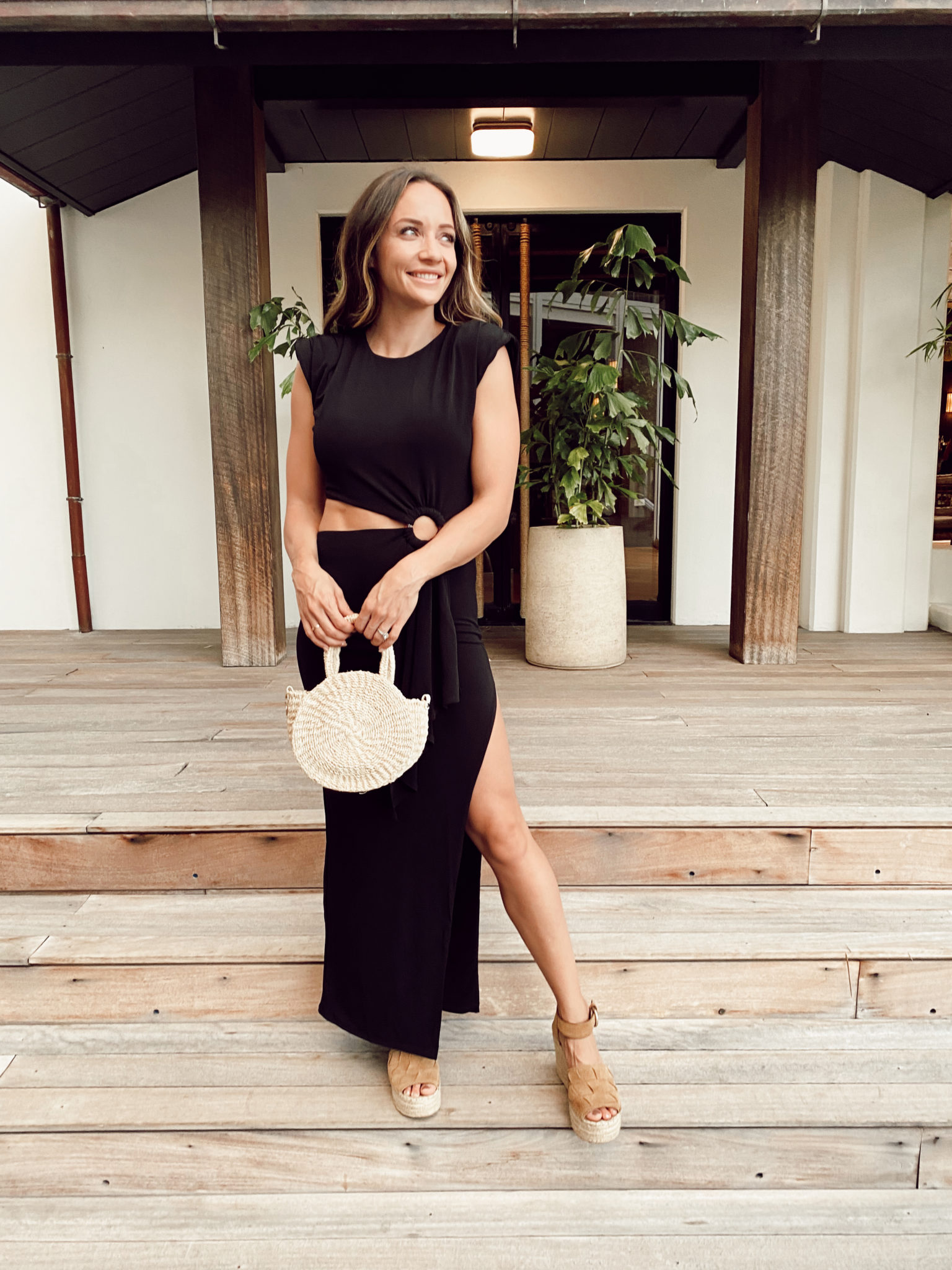 The Ultimate Oahu Girls Trip: a Complete Travel Guide - Outfits & Outings